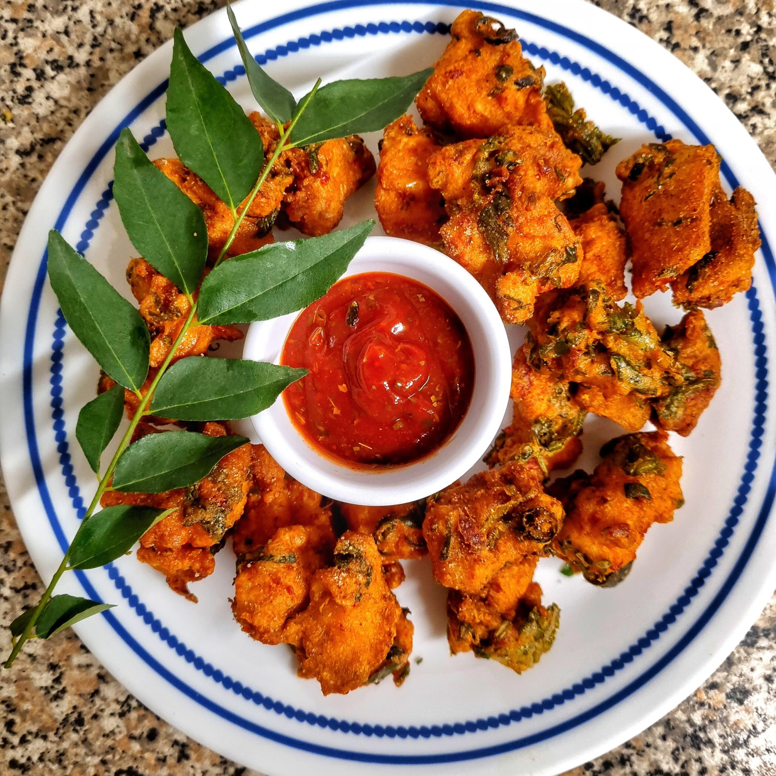 Chicken Pakoras - HaloodieFoodie